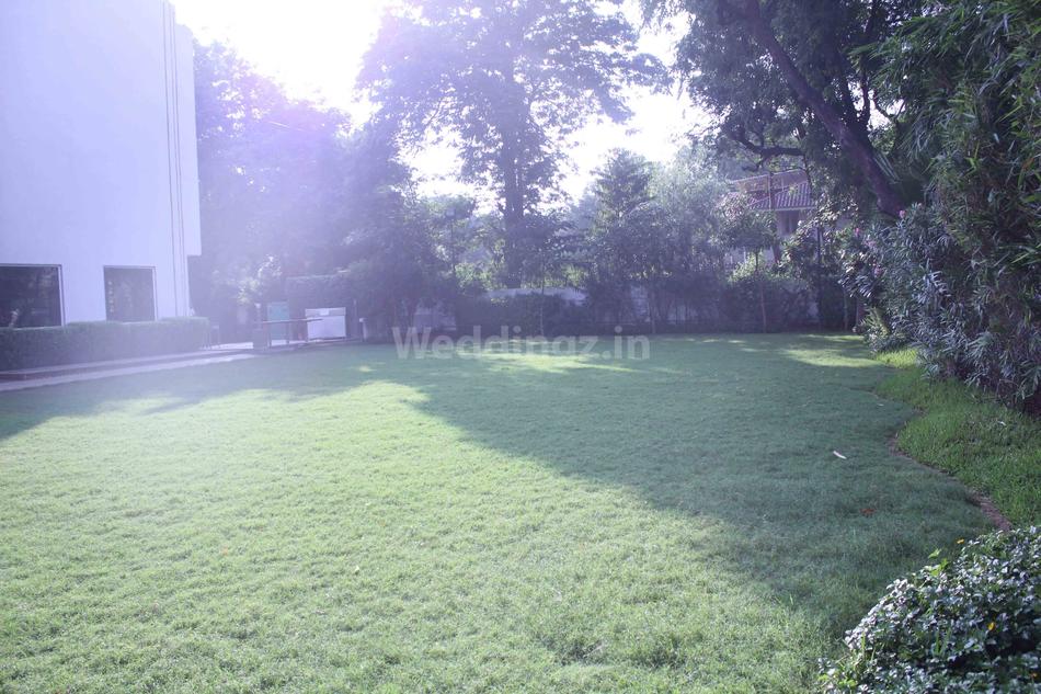 Hotel Planet Landmark Bodakdev, Ahmedabad | Banquet Hall | Wedding Lawn ...