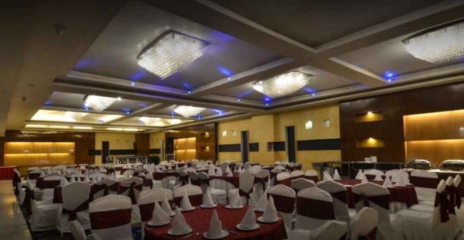 HK Clarks Inn Ranjit Avenue, Amritsar | Banquet Hall | Wedding Hotel ...