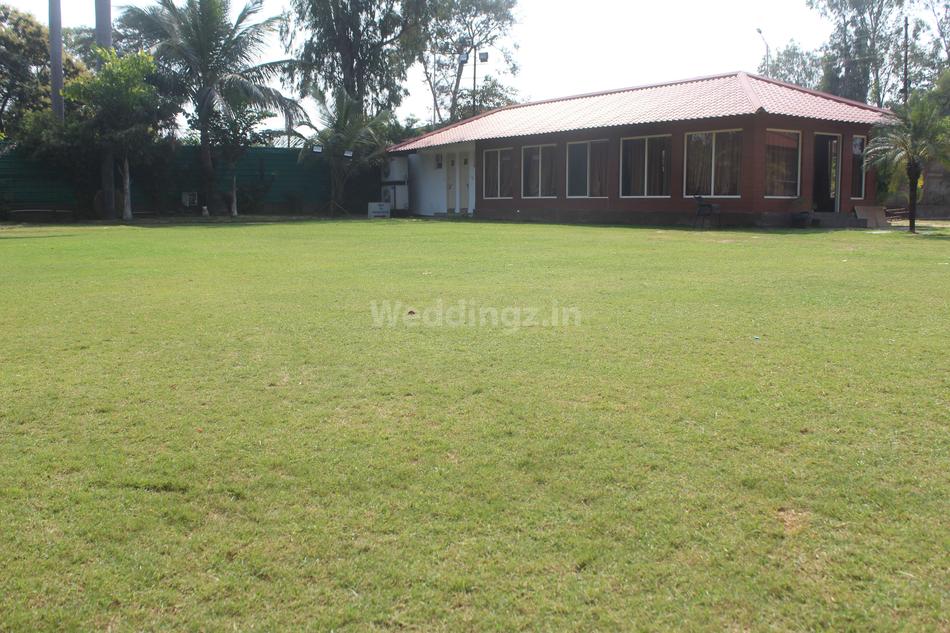 The Grand Neelam Hotel VIP Road, Raipur | Banquet Hall | Wedding Lawn ...