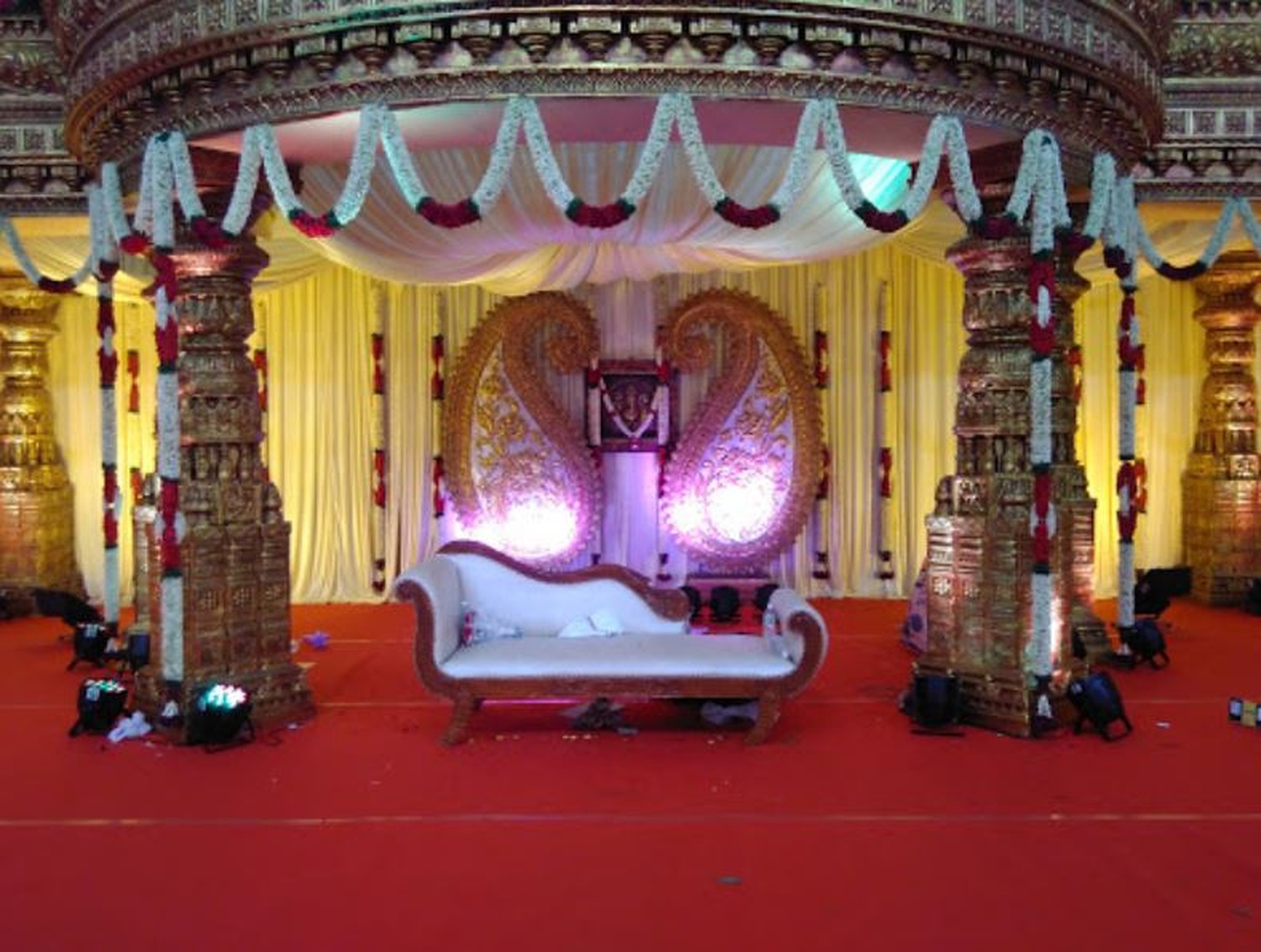 Shrivaaru Venkataachalapathy Palace Maduravoyal, Chennai | Wedding ...