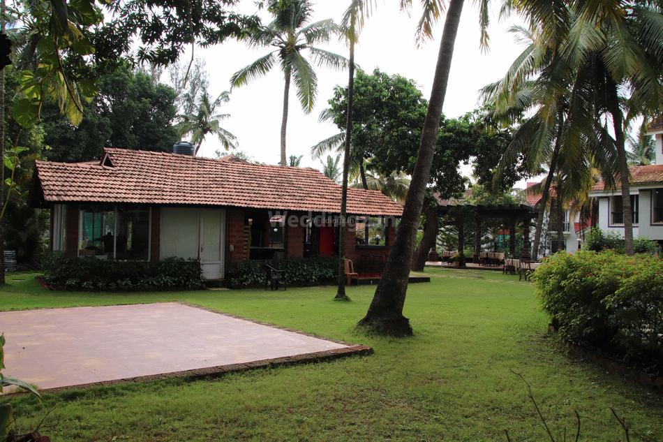 Resort Lagoa Azul Arpora, Goa | Wedding Lawn | Wedding Hotel | WeddingZ.in