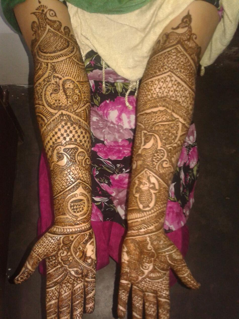 Deepak Mehandi Art, Bridal Mehndi Artist in Delhi | WeddingZ