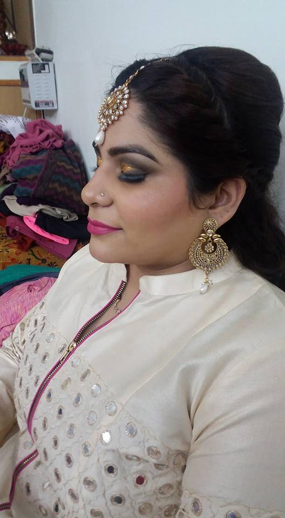 Makeup by Richa Bhalla, Bridal Makeup Artist in Delhi | WeddingZ