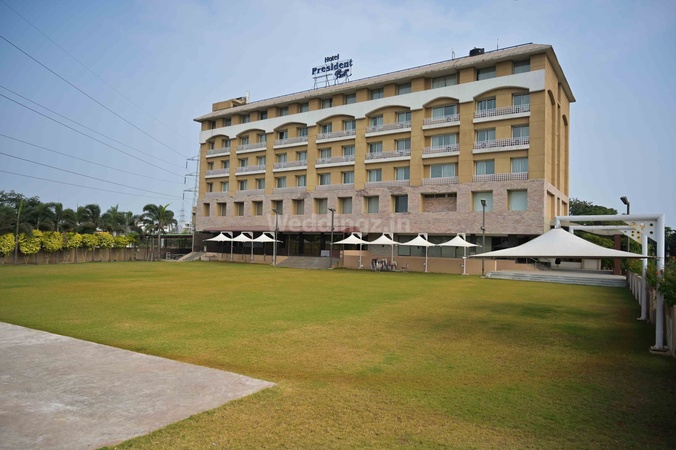Hotel President Park Bicholi Mardana, Indore | Banquet Hall | Wedding Lawn | WeddingZ.in