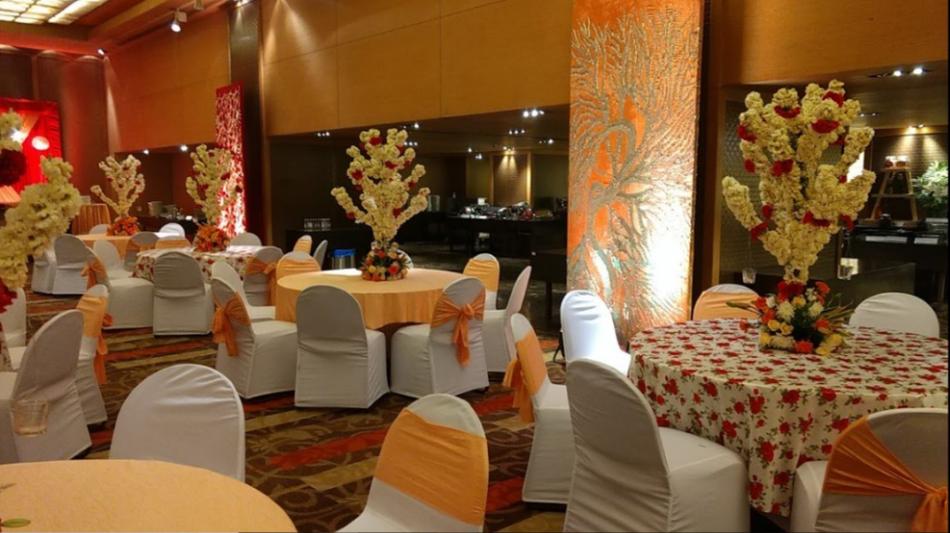 Le Meridien Connaught Place, Delhi | Banquet Hall | Wedding Lawn ...