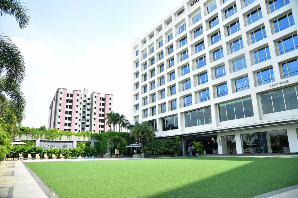 Hotel Express Inn Pathardi Phata, Nashik | Banquet Hall | Wedding Lawn ...