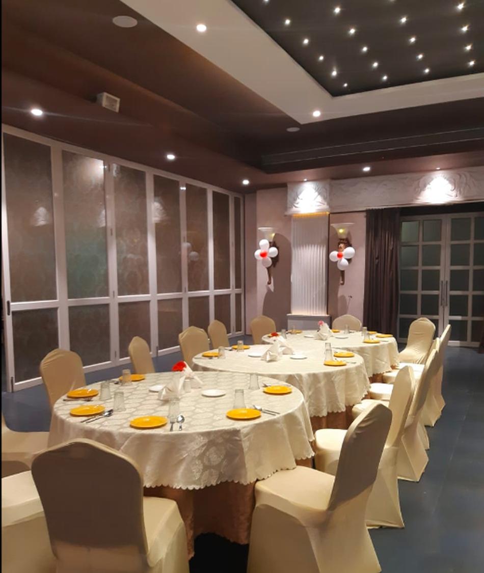 The Grand Neelam Hotel VIP Road, Raipur | Banquet Hall | Wedding Lawn ...