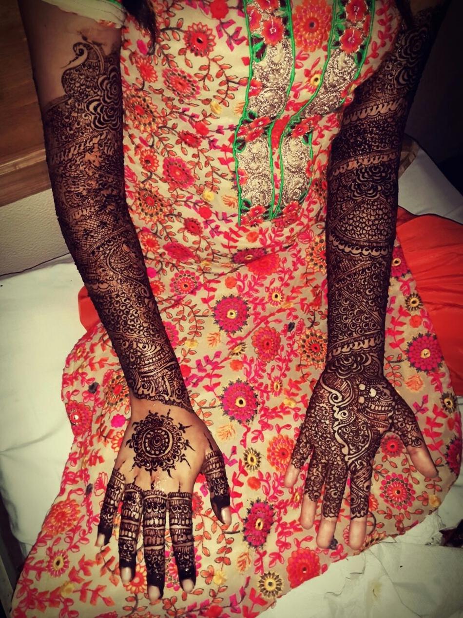 Weddingz Mehendi Artist, Bridal Mehndi Artist in Mumbai | WeddingZ