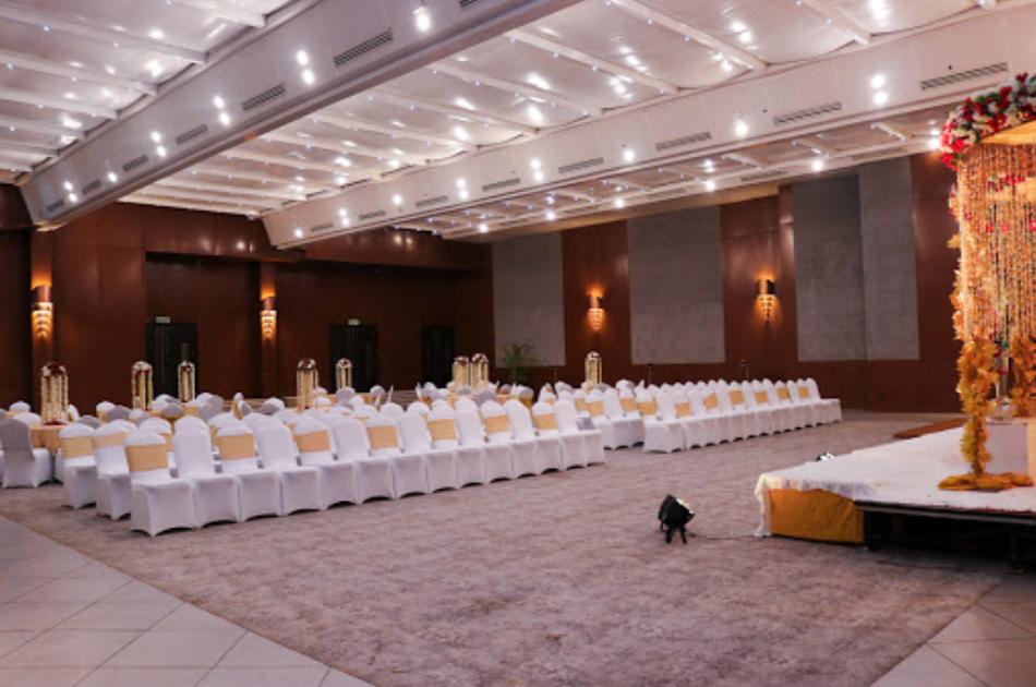 Radisson Blu Greater Noida, Noida | Banquet Hall | 5 Star Wedding Hotel ...
