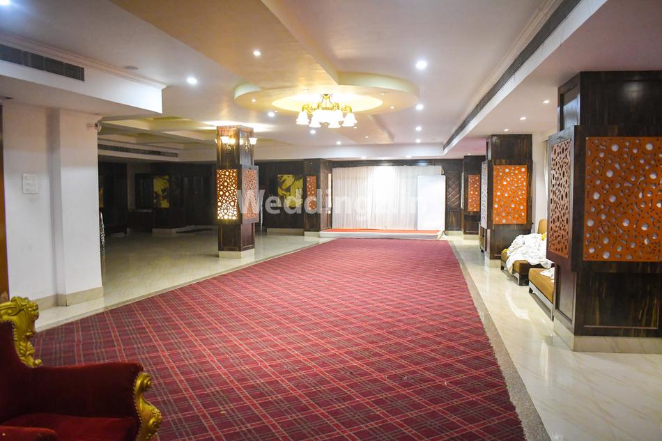 Hotel Parnil Palace Zoo Road, Guwahati | Banquet Hall | Wedding Hotel ...