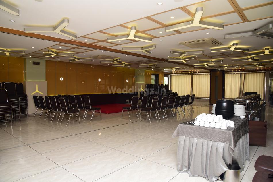 Delicacy Restaurant and Banquet Diwalipura, Baroda | Banquet Hall ...