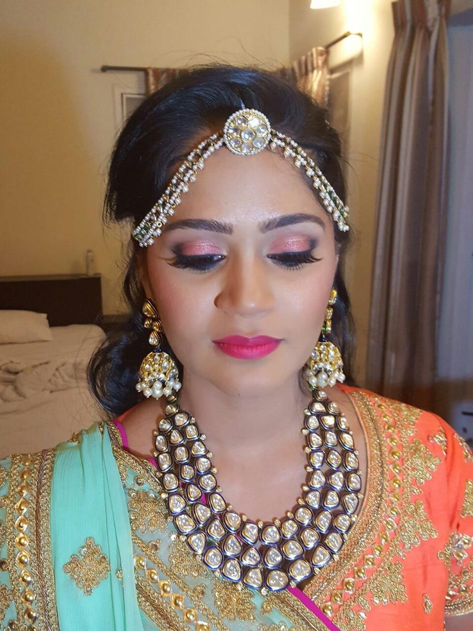 Anu Chugh, Bridal Makeup Artist in Bangalore | WeddingZ