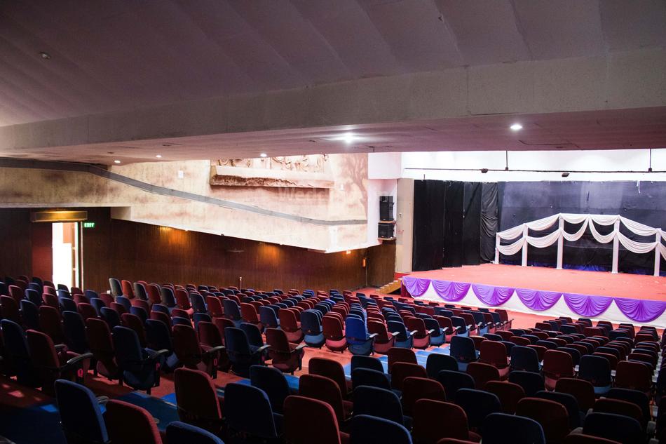 Townhall Banquets and Marriage Lawn Ulhasnagar, Mumbai | Banquet Hall ...