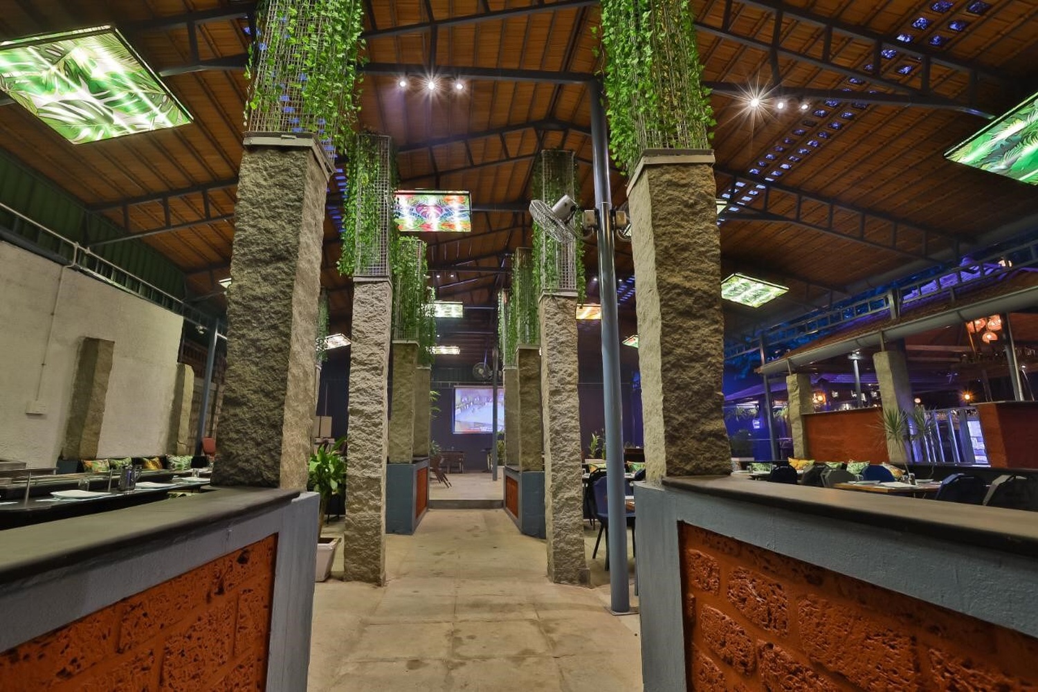 Pebble Palace Grounds, Bangalore | Wedding Lawn | WeddingZ.in