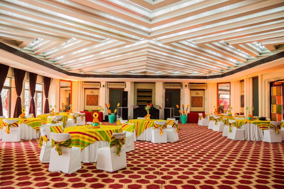 Centaur Hotel Mahipalpur, Delhi | Banquet Hall | Wedding Lawn | WeddingZ.in