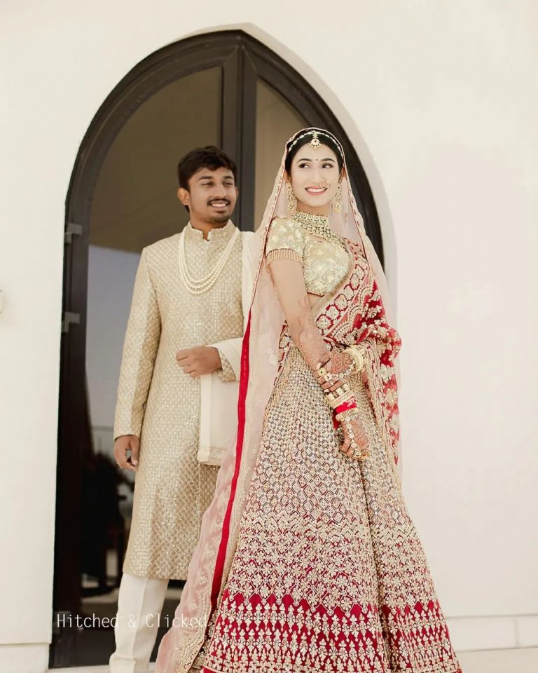 25+ Bride and Groom Dress Colour Combinations that You Cannot Go Wrong ...