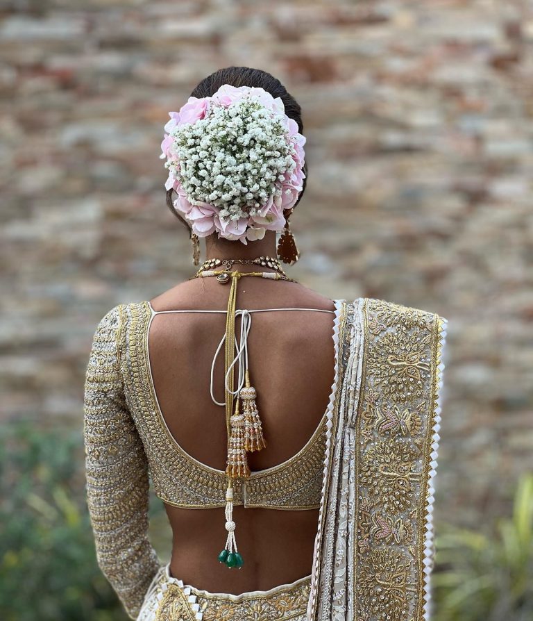 40+ Blouse Back Neck Designs You Have to Check Out this Indian Wedding ...