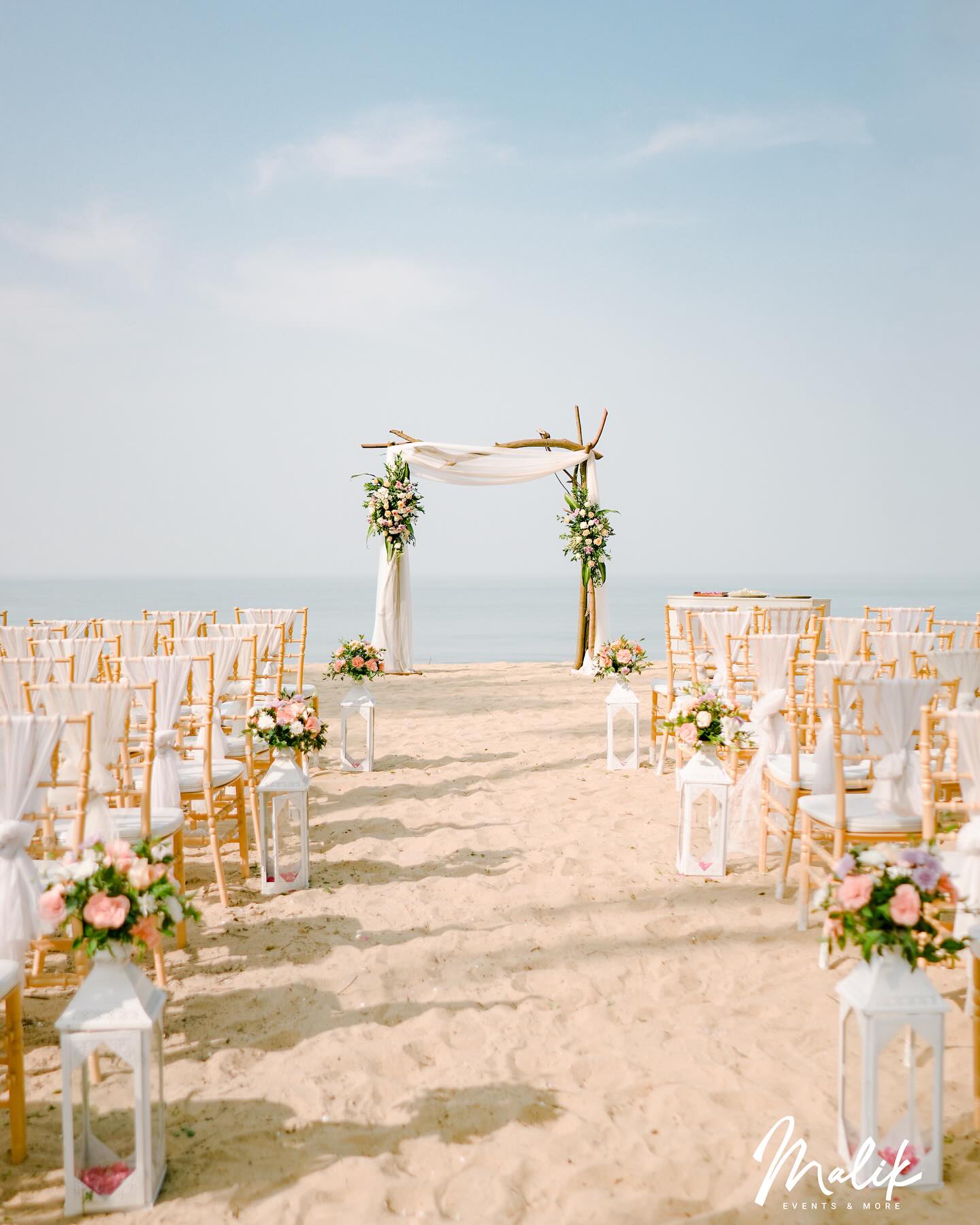 20 Quirky Decor Ideas to Make Your Goa Destination Wedding Pop ...