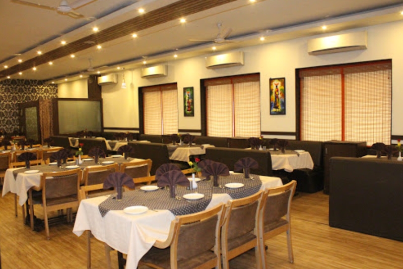 Durva Restaurant Laxmi Nagar, Nagpur | Banquet Hall | WeddingZ.in