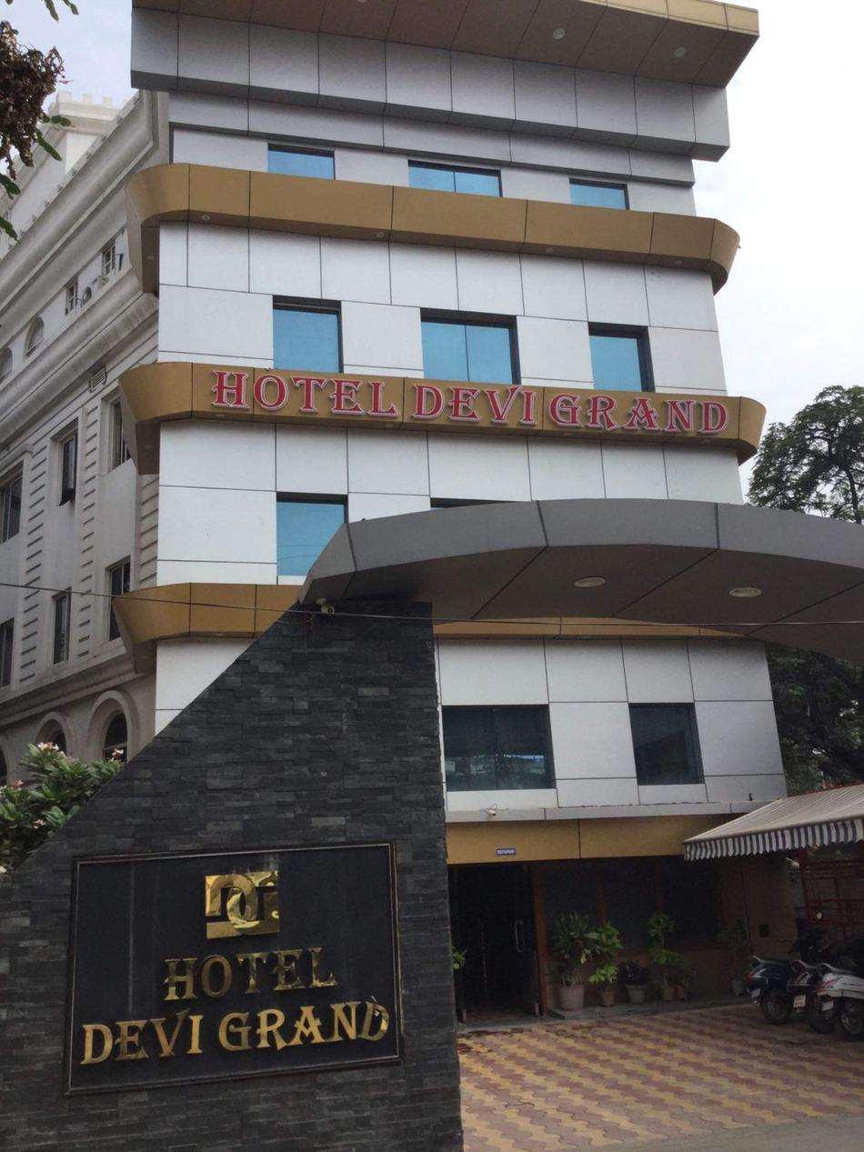 Hotel Devi Grand Moosapet, Hyderabad | Banquet Hall | WeddingZ.in