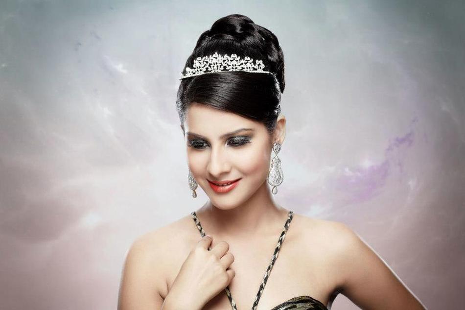 Amber by Pooja Sethi, Bridal Makeup Artist in Delhi | WeddingZ