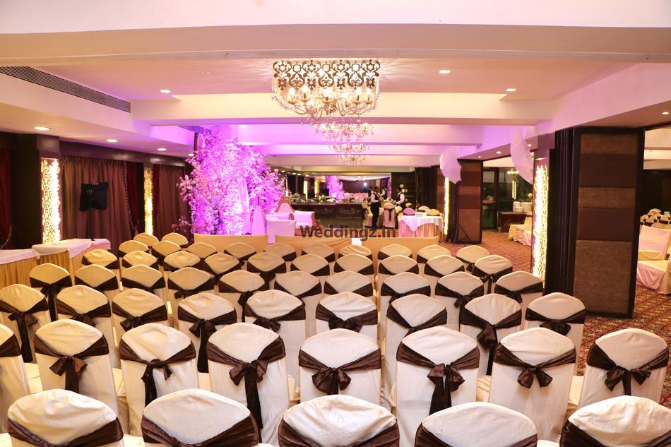 Golden Leaf Banquet Malad West, Mumbai | Banquet Hall | Banquet Terrace ...