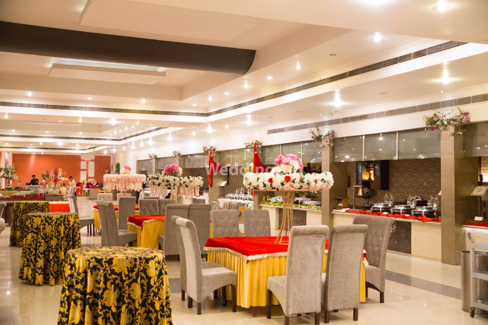 Oasis Banquets Zirakpur, Chandigarh | Banquet Hall | Wedding Lawn ...