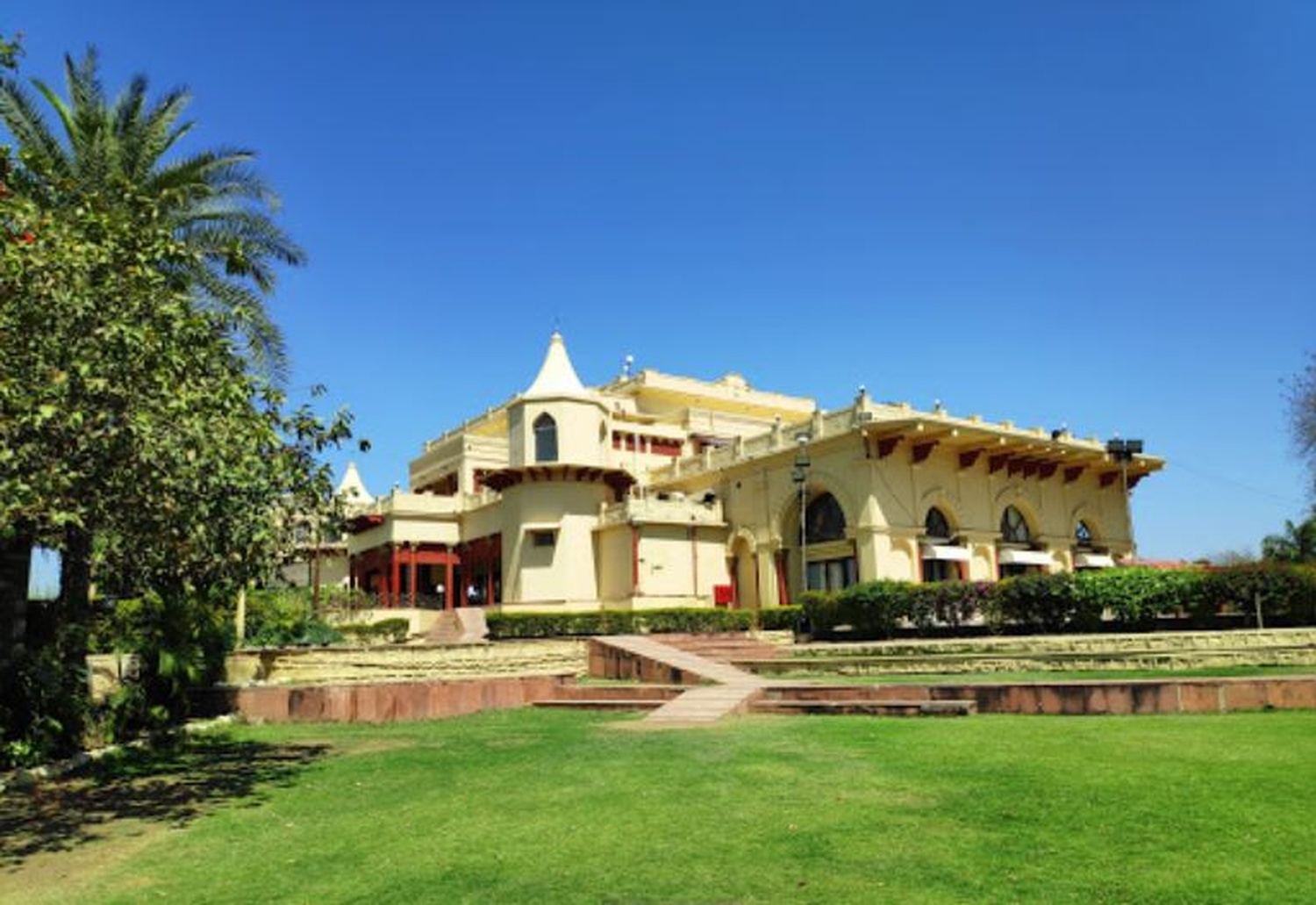 Noor Us Sabah Palace Kohefiza, Bhopal | Banquet Hall | Wedding Lawn ...