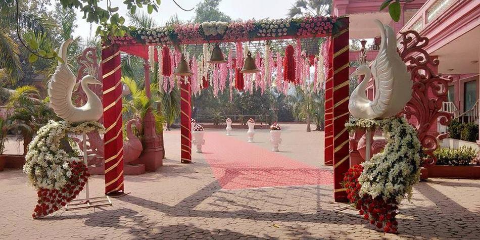 Aayush Resort Panvel, Mumbai | Banquet Hall | Wedding Lawn | WeddingZ.in