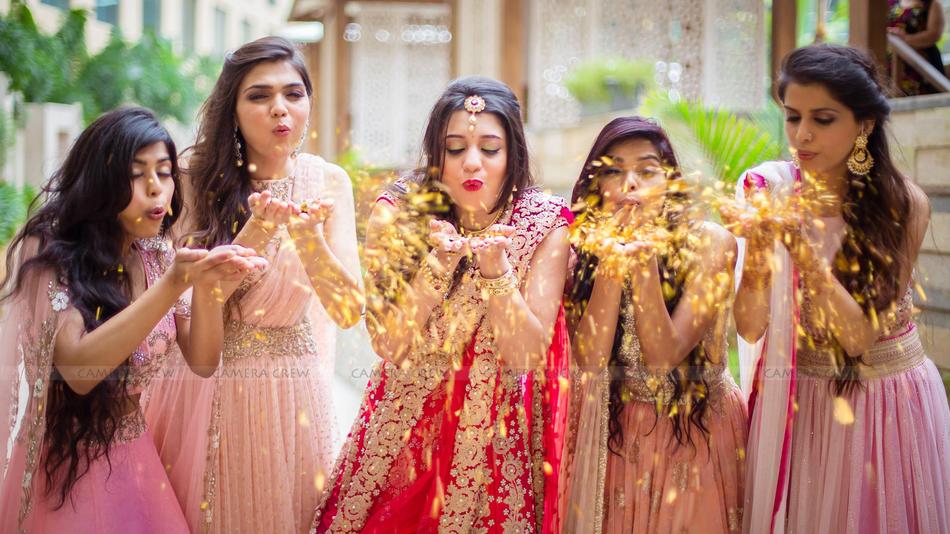 Camera Crew, Wedding photographer in Mumbai | WeddingZ