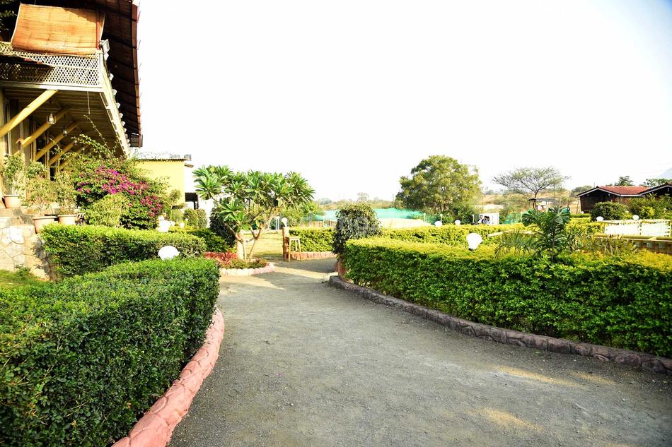 Hotel Swaraj Trimbak Road, Nashik | Wedding Lawn | Wedding Hotel ...