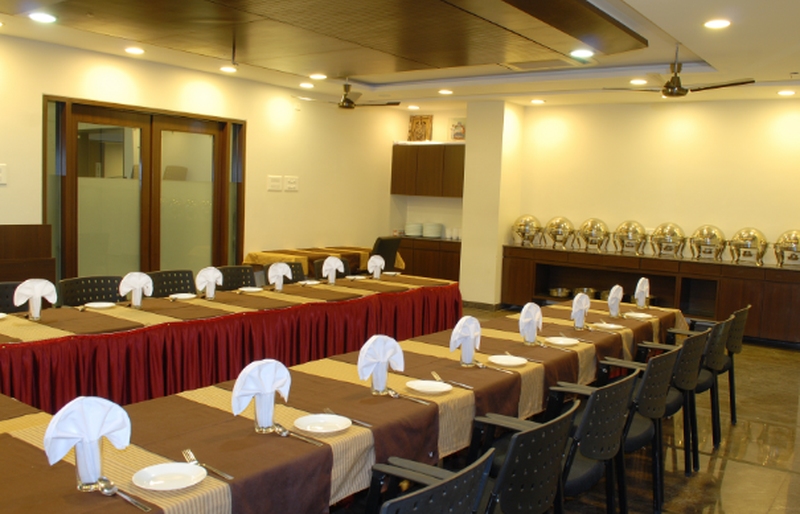 Hotel Silver Seven Akurdi, Pune | Banquet Hall | Wedding Hotel ...