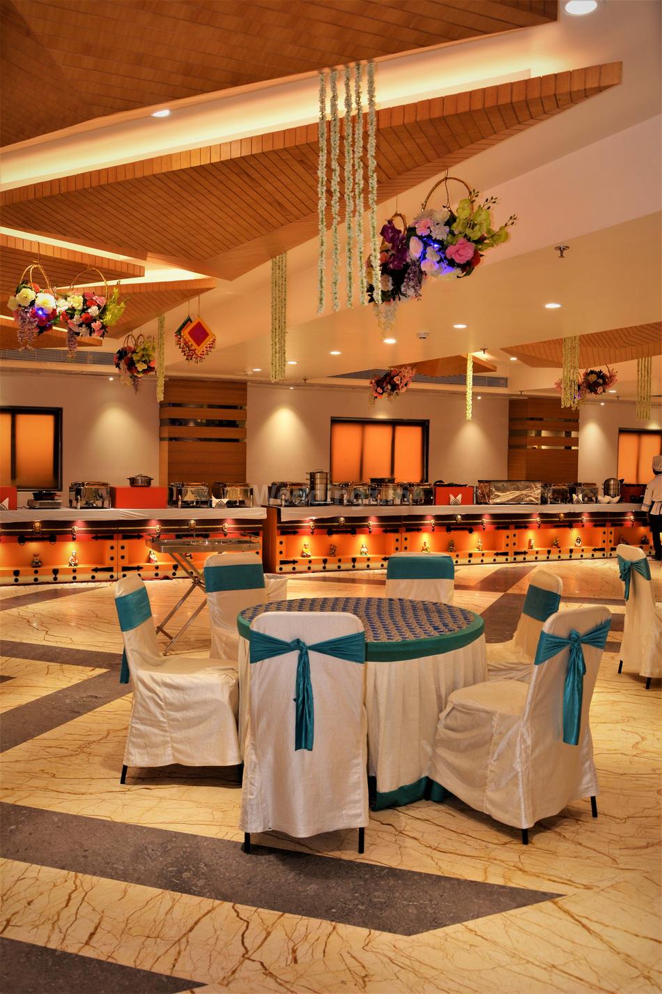 Balajee Banquets Baguiati, Kolkata | Banquet Hall | WeddingZ.in