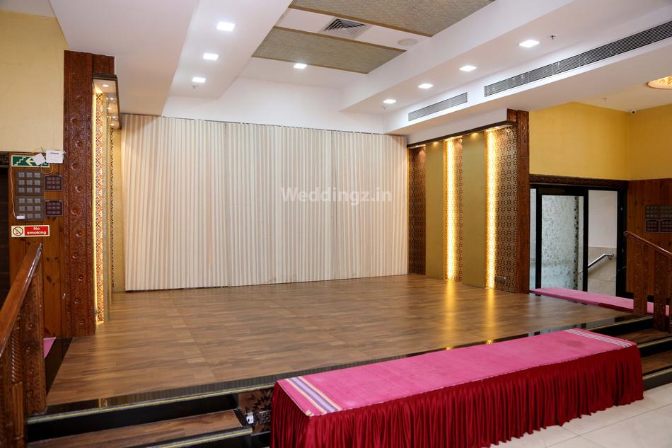 Fine Arts Banquets Chembur, Mumbai | Banquet Hall | WeddingZ.in