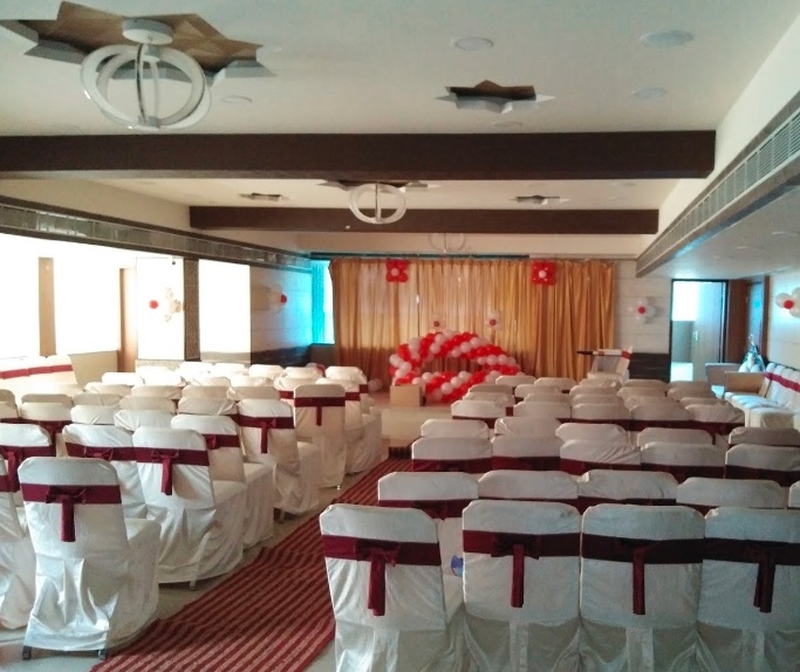 Adyar Ananda Bhavan Sweets And A2B Veg Restaurant Ramamurthy Nagar ...