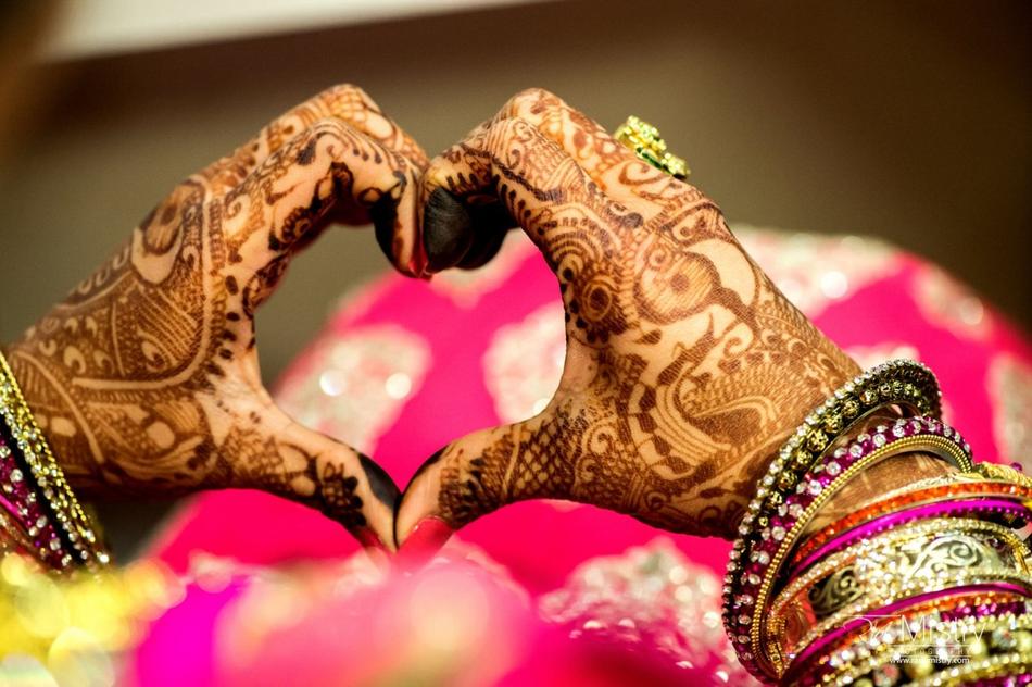Sri Balaji Studio, Wedding photographer in Chennai | WeddingZ