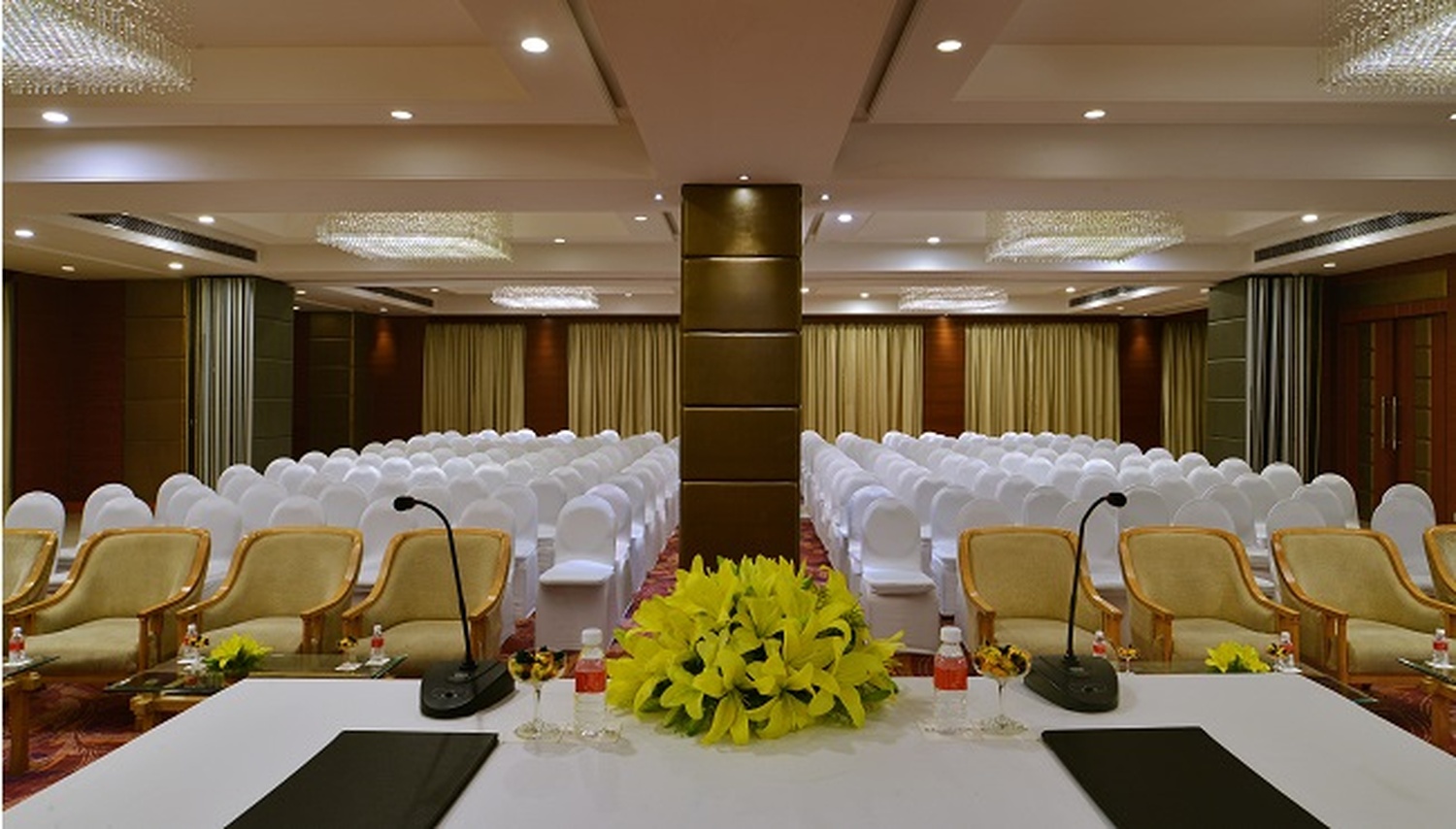 Radisson Jaipur City Center Khasa Kothi Circle, Jaipur | Banquet Hall ...