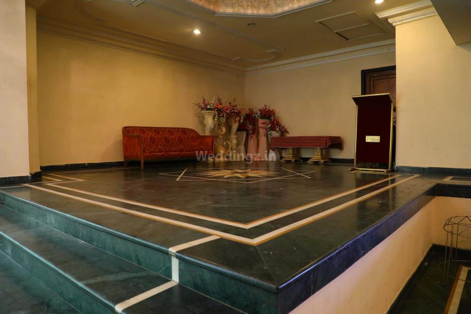 Hotel Arya Nayatoli, Ranchi | Banquet Hall | Wedding Hotel | WeddingZ.in