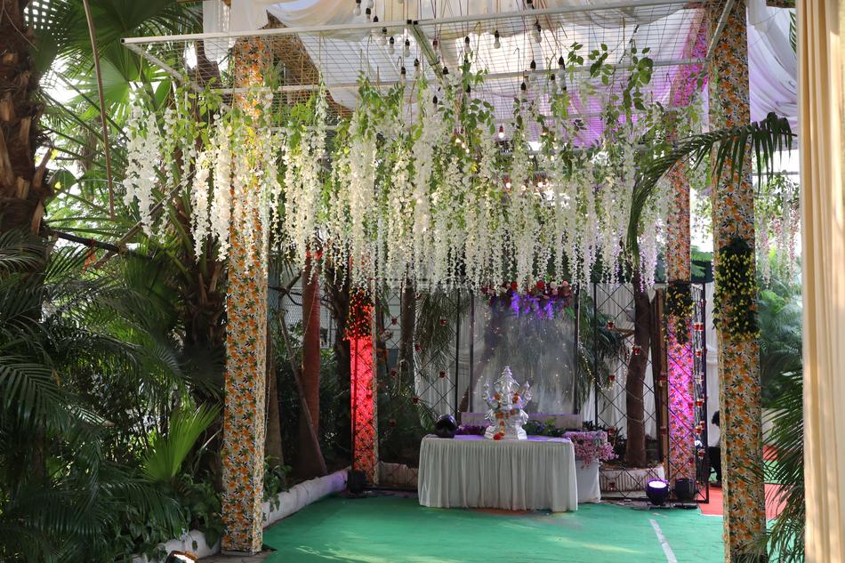 Ladies Club Lawn Civil lines, Nagpur | Wedding Lawn | WeddingZ.in