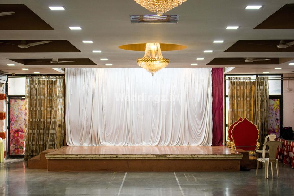 Mount Everest Lincoln Hall