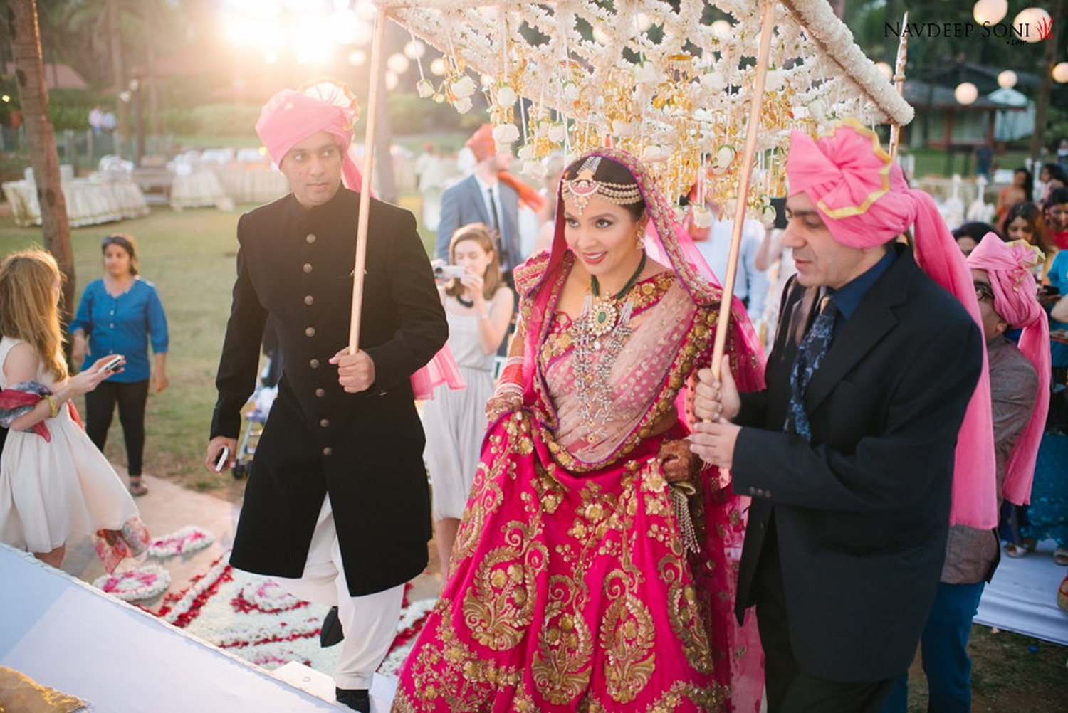 Navdeep Soni Photography, Wedding photographer in Hadapsar, Pune | WeddingZ