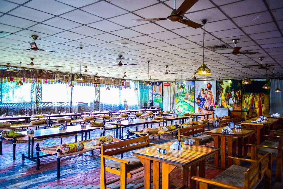 Gamthi Restaurant Kamrej, Surat | Banquet Hall | Wedding Lawn | WeddingZ.in