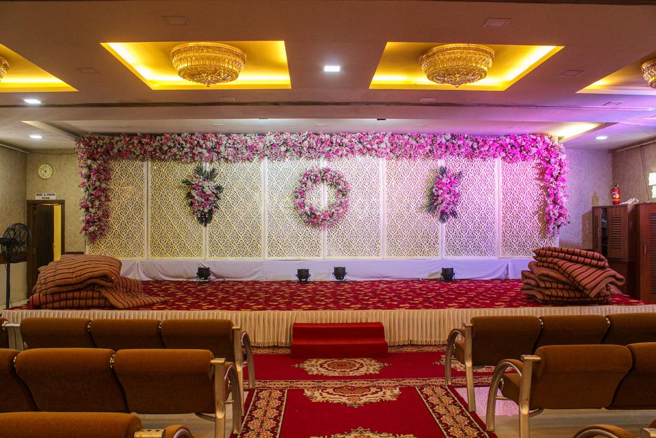 Friends Banquet Dahisar West, Mumbai | Banquet Hall | WeddingZ.in