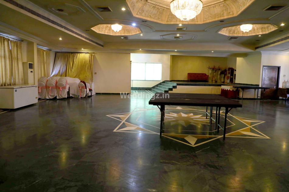 Hotel Arya Nayatoli, Ranchi | Banquet Hall | Wedding Hotel | WeddingZ.in