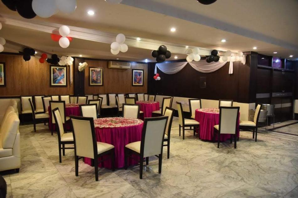 TFC Family Restaurant and Banquet Meerut Cantt, Meerut | Banquet Hall ...