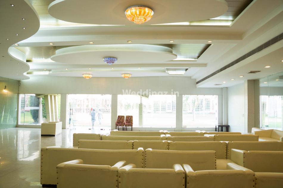 Wedlock Manor Zirakpur, Chandigarh | Banquet Hall | Wedding Lawn ...