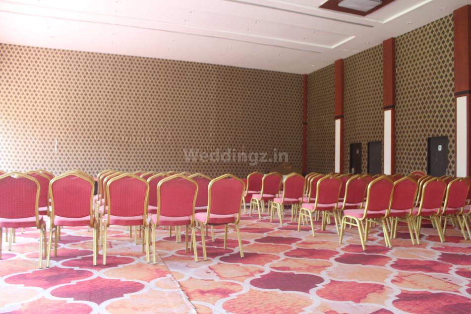 The Grand Neelam Hotel VIP Road, Raipur | Banquet Hall | Wedding Lawn ...