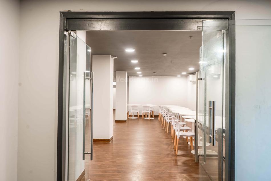 Collection O 43905 SLF Mall Sector 30 DLF Industrial Area, Faridabad ...