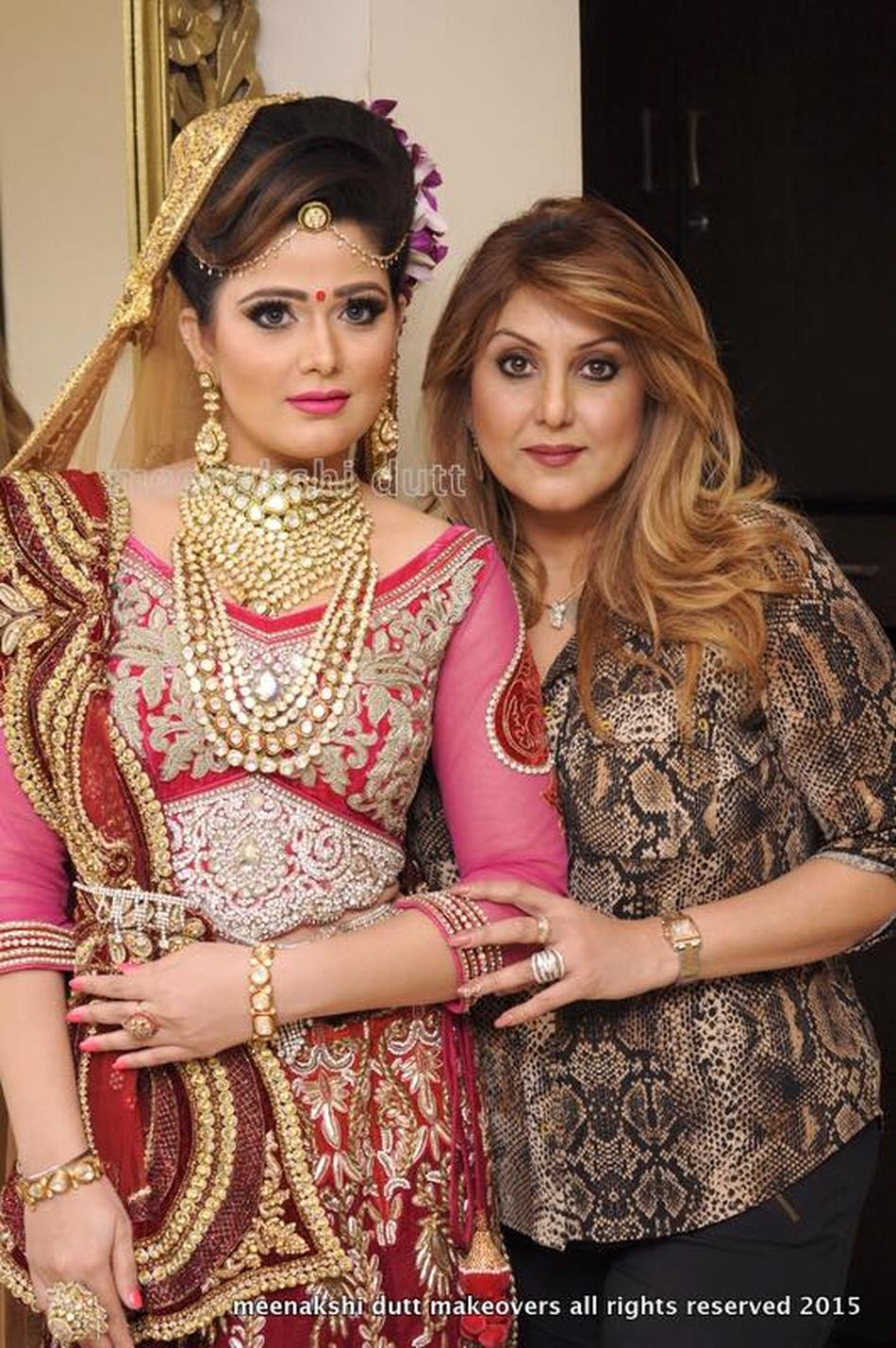 Meenakshi Dutt Makeovers, Bridal Makeup Artist in Delhi | WeddingZ