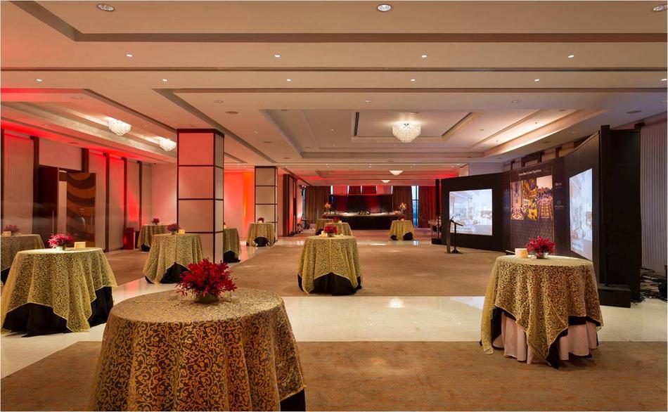 ITC Welcom Dwarka, Delhi | Banquet Hall | Wedding Lawn | WeddingZ.in